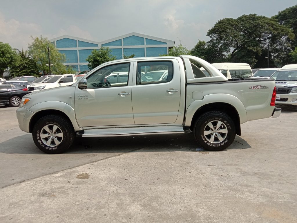 VIGO 4WD 2010 2.7 G AT Double Cab SILVER 5506 - Hiluxthailand