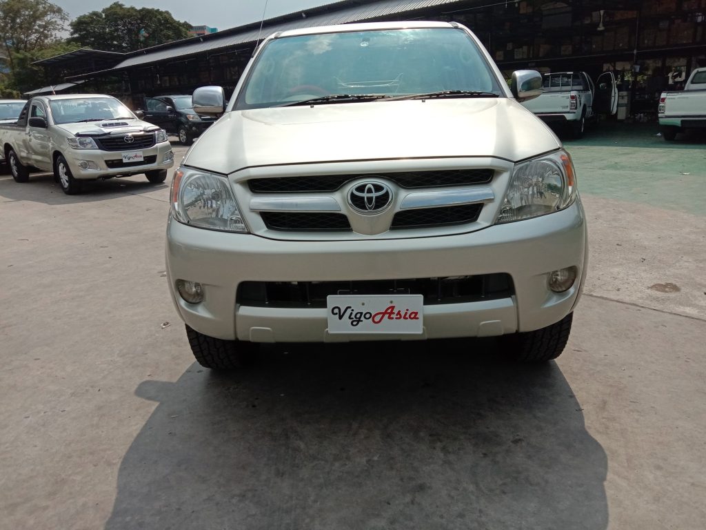 VIGO 4WD 2010 2.7 G AT Double Cab SILVER 5506 - Hiluxthailand