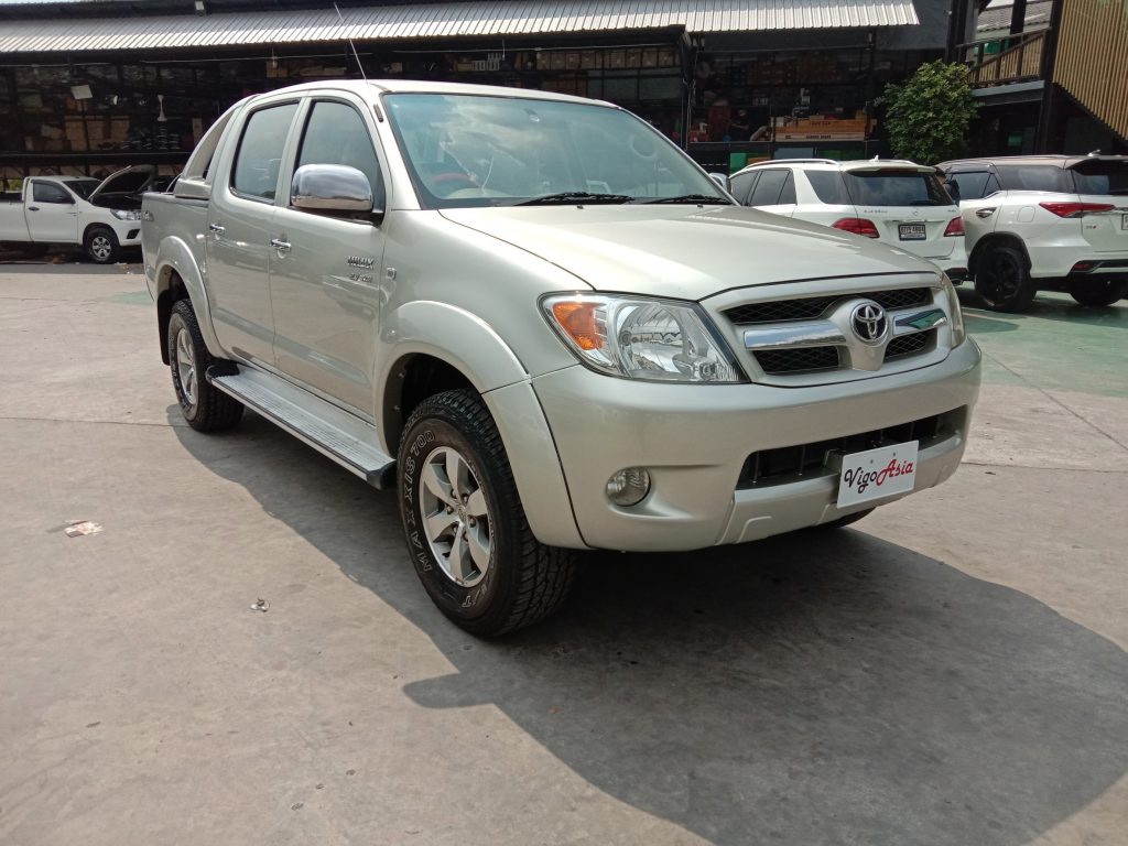VIGO 4WD 2010 2.7 G AT Double Cab SILVER 5506 - Hiluxthailand