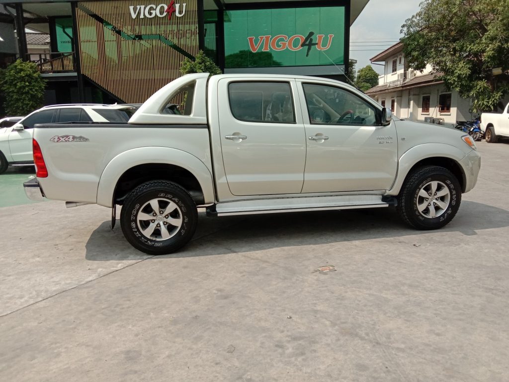 VIGO 4WD 2010 2.7 G AT Double Cab SILVER 5506 - Hiluxthailand