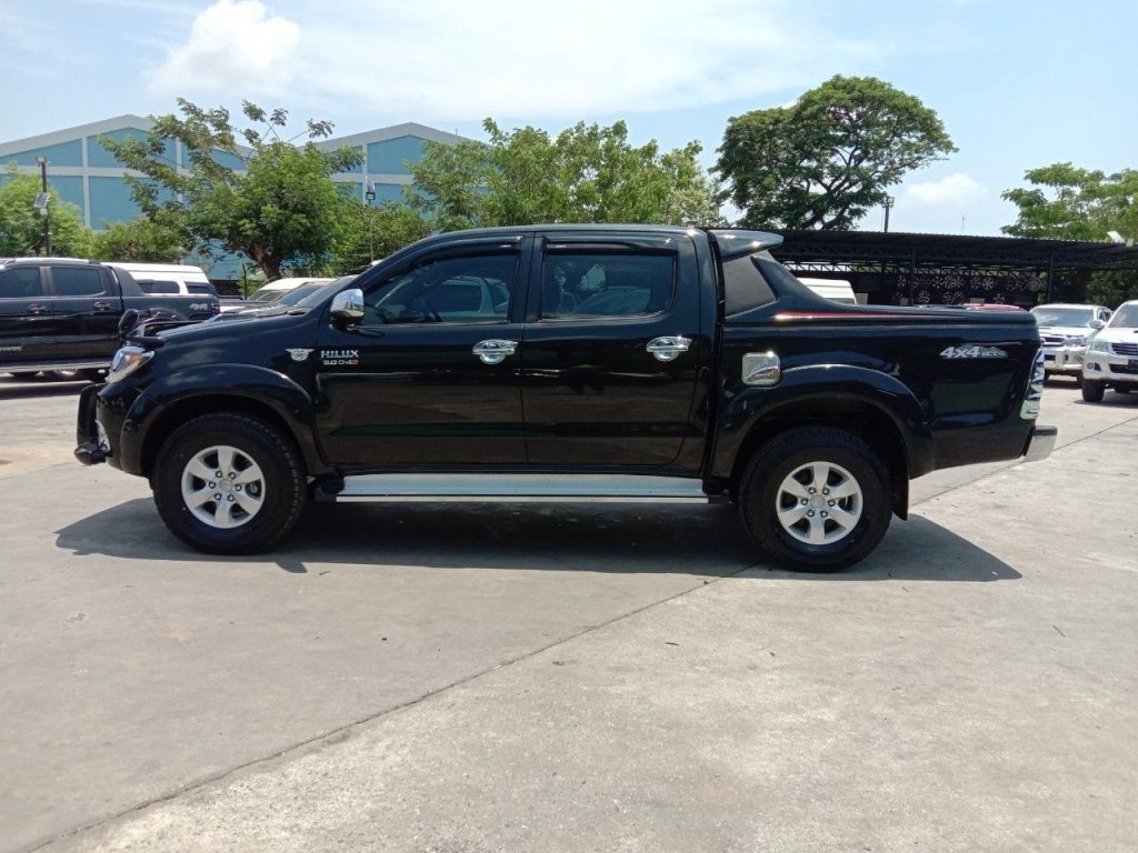 2007 TOYOTA HILUX VIGO DOUBLE CAB 3.0 4WD AT BLACK 2839 - Hiluxthailand